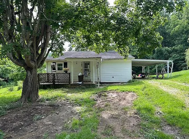 Secluded Kentucky Farmstead With Ponds, Creek, Timber & Endless ...